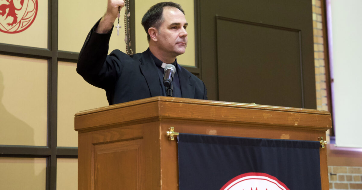 Fr. Calloway to Detroit lay ministers: Perseverance beats the 'perfect ...