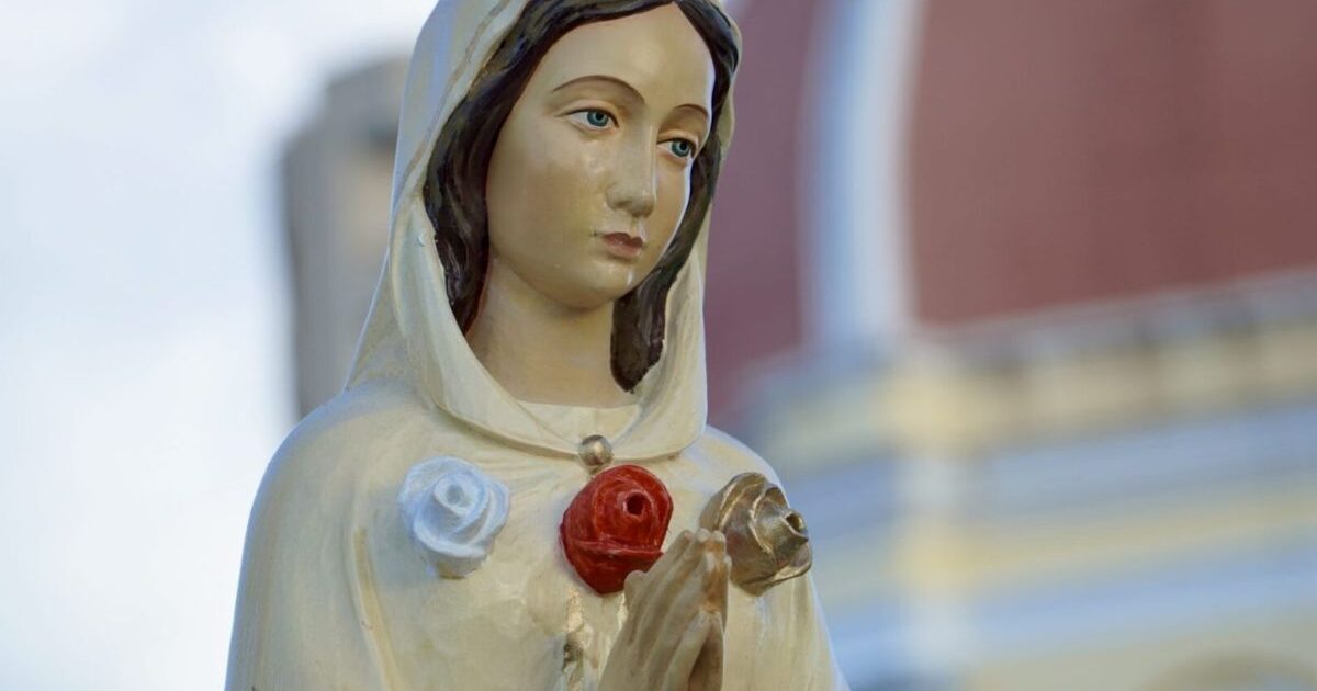 Virgen María Rosa Mística: ¿dónde se apareció, cuál es su historia y ...